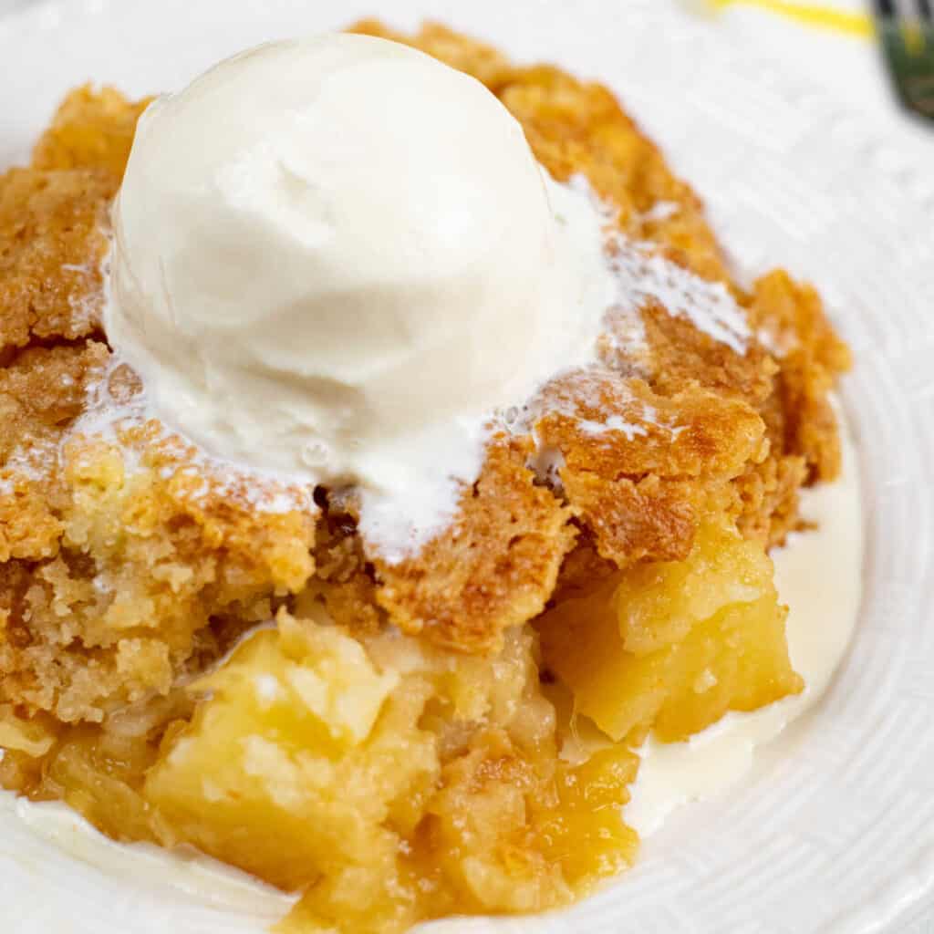 Easy Pineapple Dump Cake Recipe Easy Pineapple Dump Cake Recipe